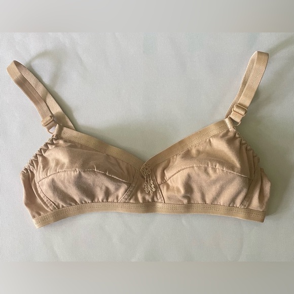 standard | Intimates & Sleepwear | Vintage 7s Beige Standard Bra 00 ...